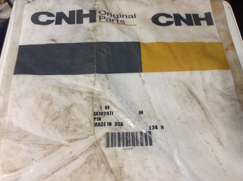 ZA102977 - A New Lacing Pin For A CaseIH 3440, 3450, 3640, 3650 Round ...