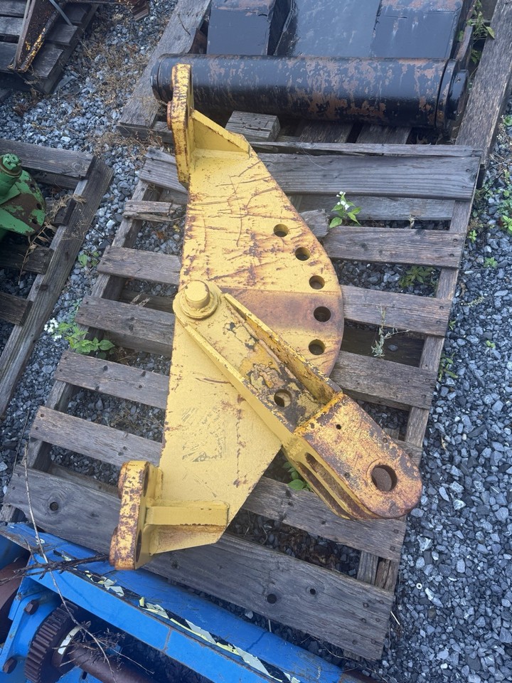 CAT D6 Dozer PIVOTING draw bar tow bar HITCH bulldozer CATERPILLAR JOHN ...