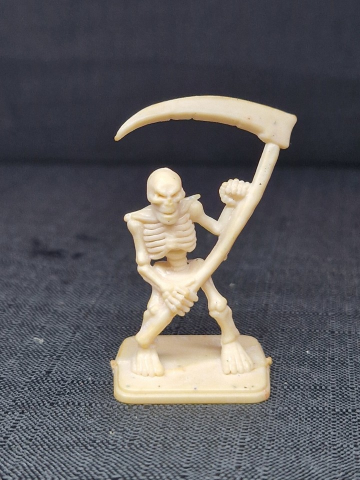 HeroQuest 4 x Skeleton Warriors Warhammer Quest Fantasy Old World AOS D ...