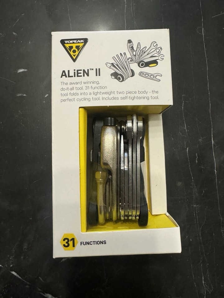 Topeak Alien II Folding Multi-Tool - 31-Tool Cycling Repair Kit with ...