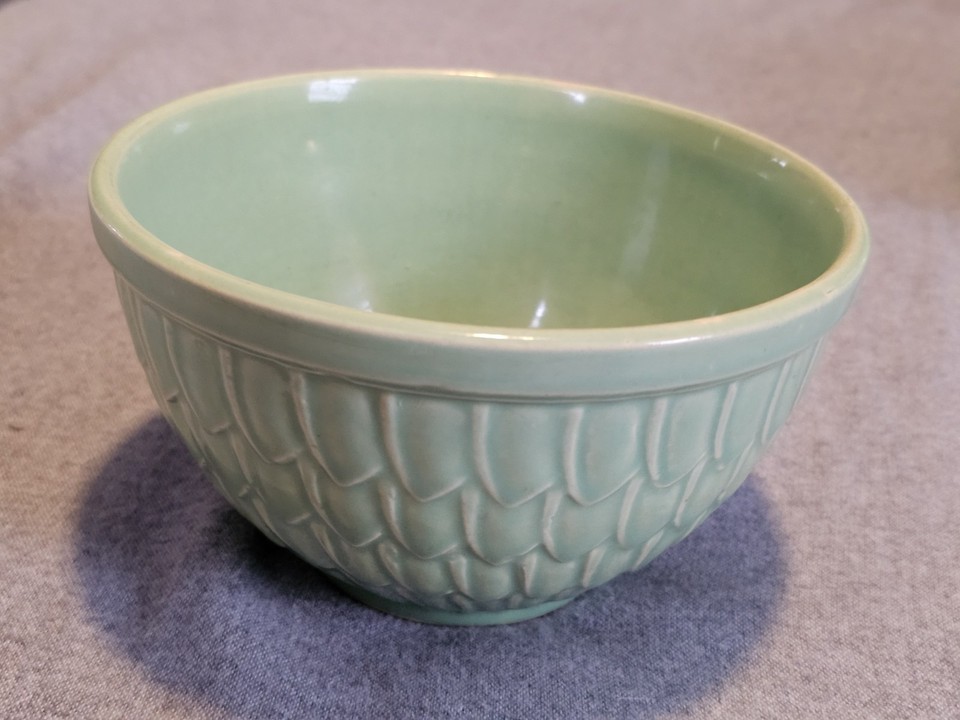 VINTAGE McCOY 6 INCH WIDE FISH SCALE PATTERN GREEN COLOR MIXING BOWL | eBay