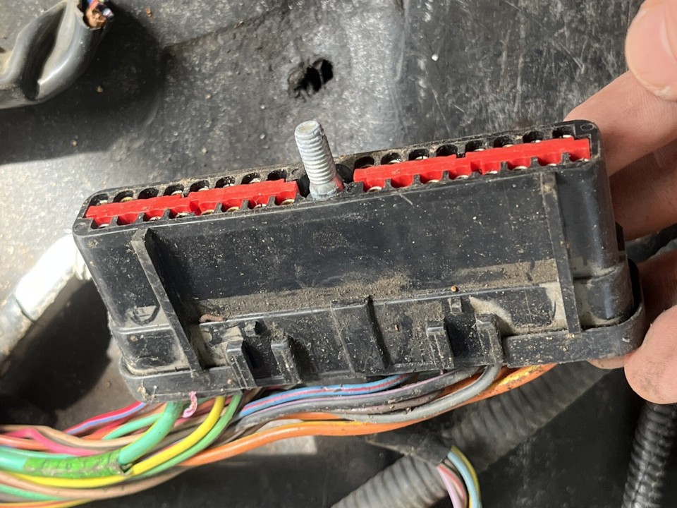 ASSORTED Ford Thunderbird Wiring Harness Plug Ends Pigtail Dash ECU ...