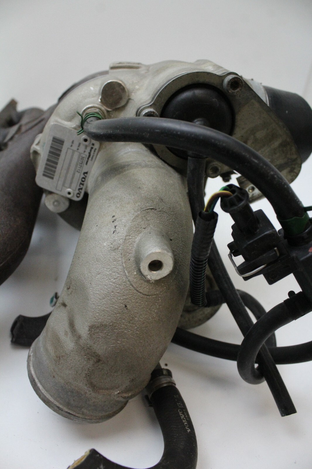 Volvo OEM Turbo Charger w/Exhaust Manifold 30757112 fits S40 V50 C30 ...