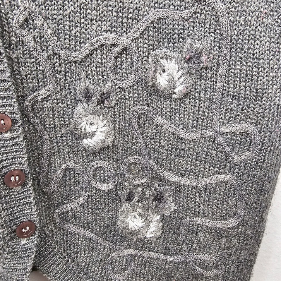 Alfred Dunner Vest Woman’s Size PL Gray Knit Button Up Rosette Accents ...