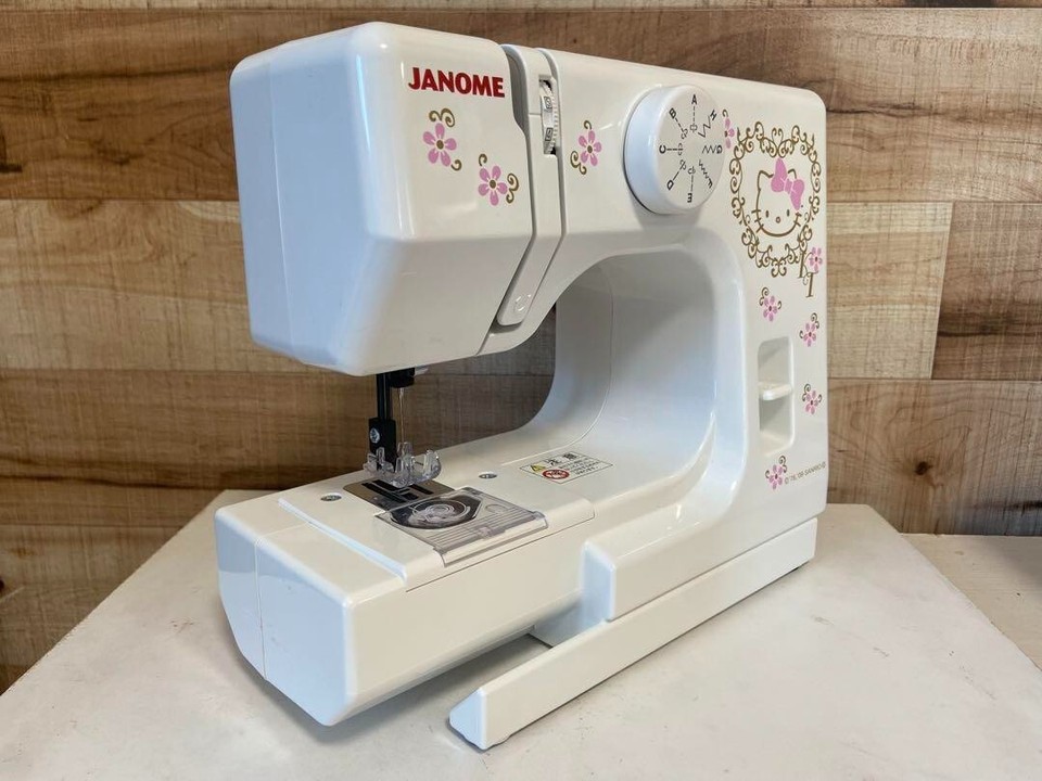 JANOME KT-35 Sanrio Hello Kitty Electric Sewing Machine Compact AC100V ...