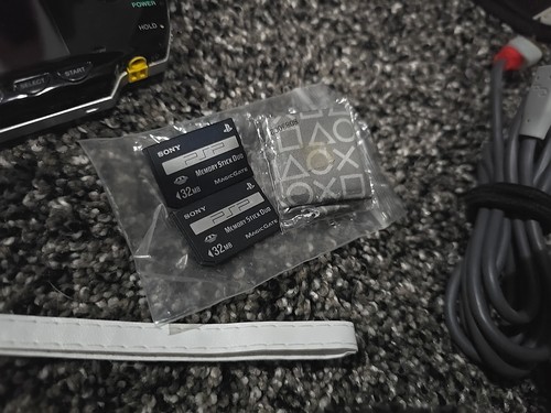 Sony PSP 1st Gen.!! PSP-1001 PlayStation Portable - Black w/ Bundle ...