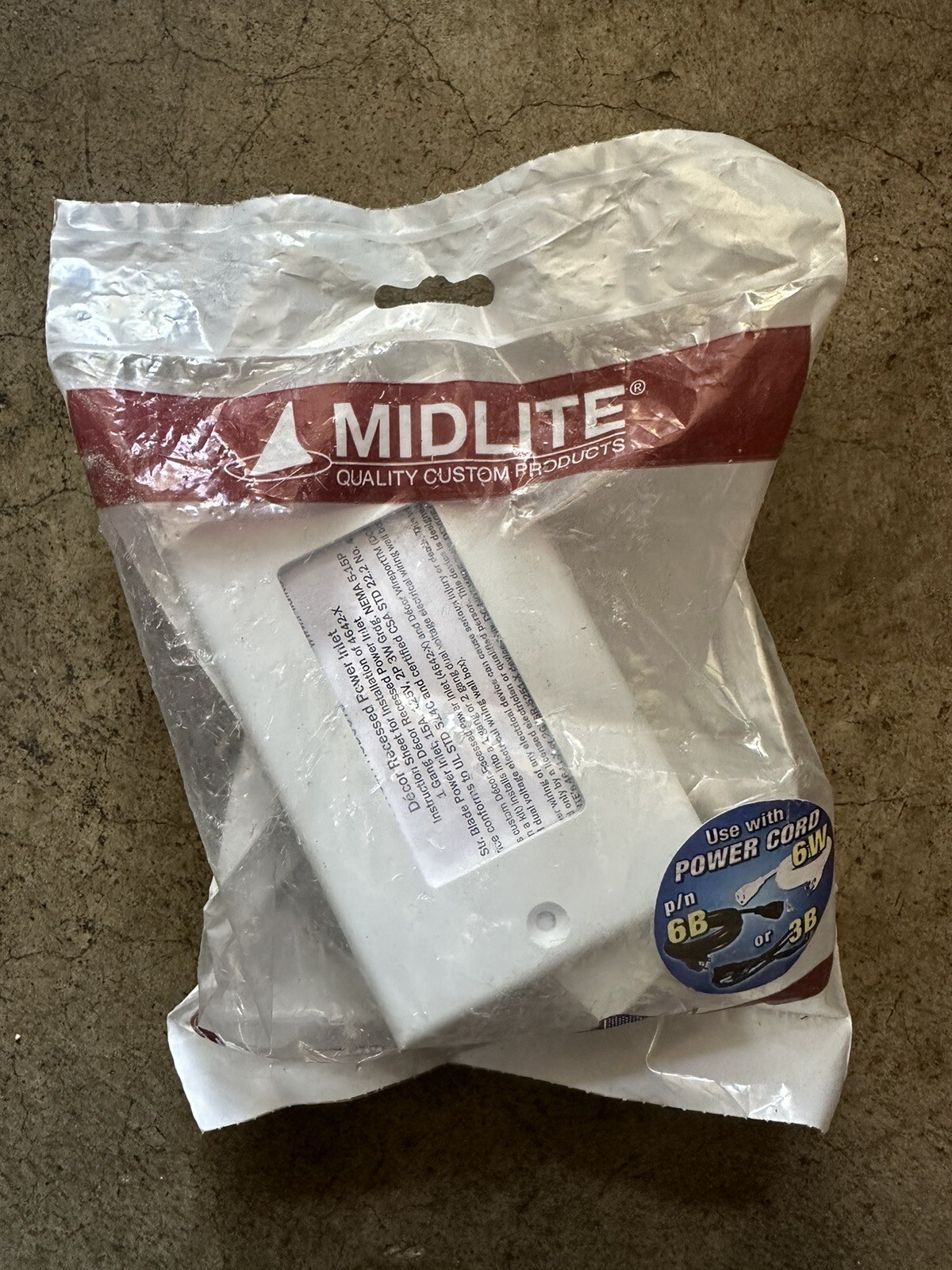 MIDLITE 4642-W Single Gang Décor Recessed Power Inlet for Hiding TV ...