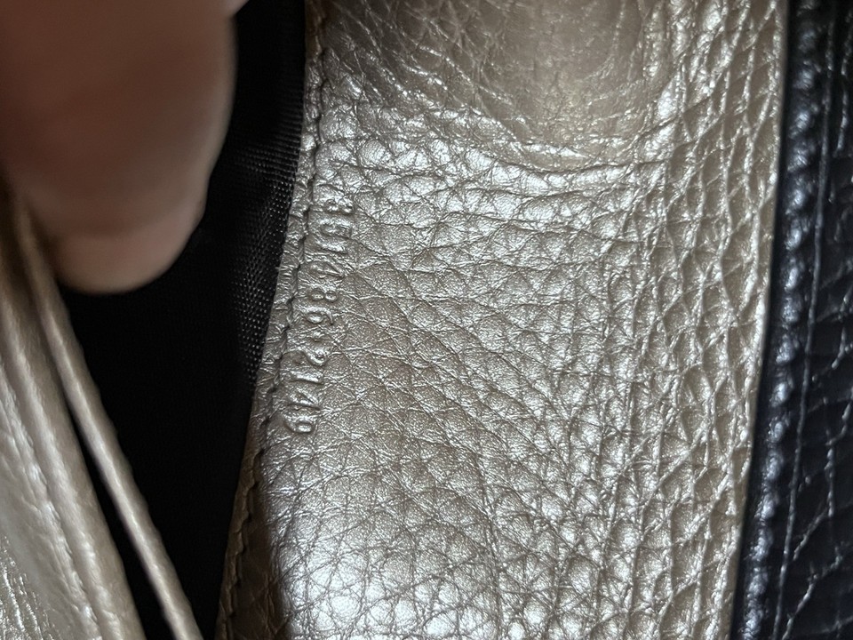 GUCCI Soho Interlocking G Tassel Leather Zip Around Wallet / cardholder ...