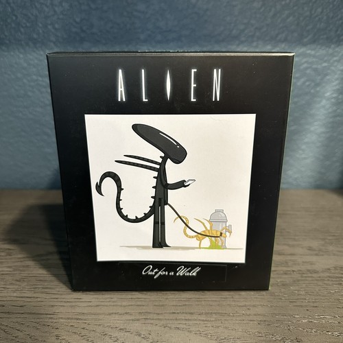 Loot Crate Exclusive Alien Out for a Walk Figure by Joey Spiotto Jo3Bot ...