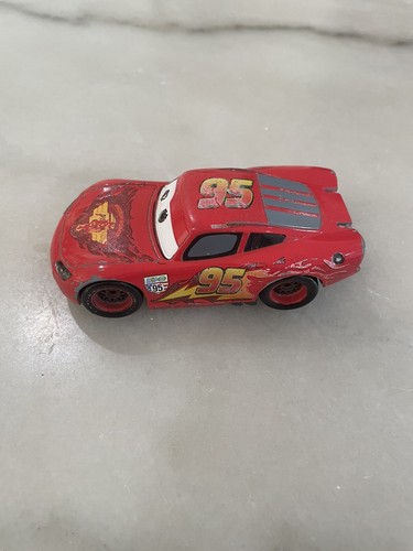 Disney Pixar Cars Lightning McQueen Diecast Rust-Eze #95. Measures 3 ...