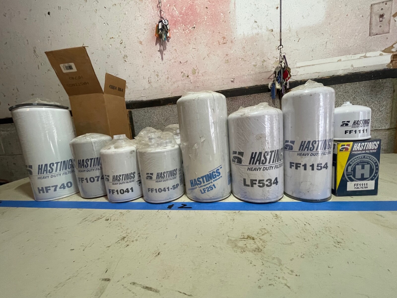 HINO 23304E0020 - Fuel filter cross reference