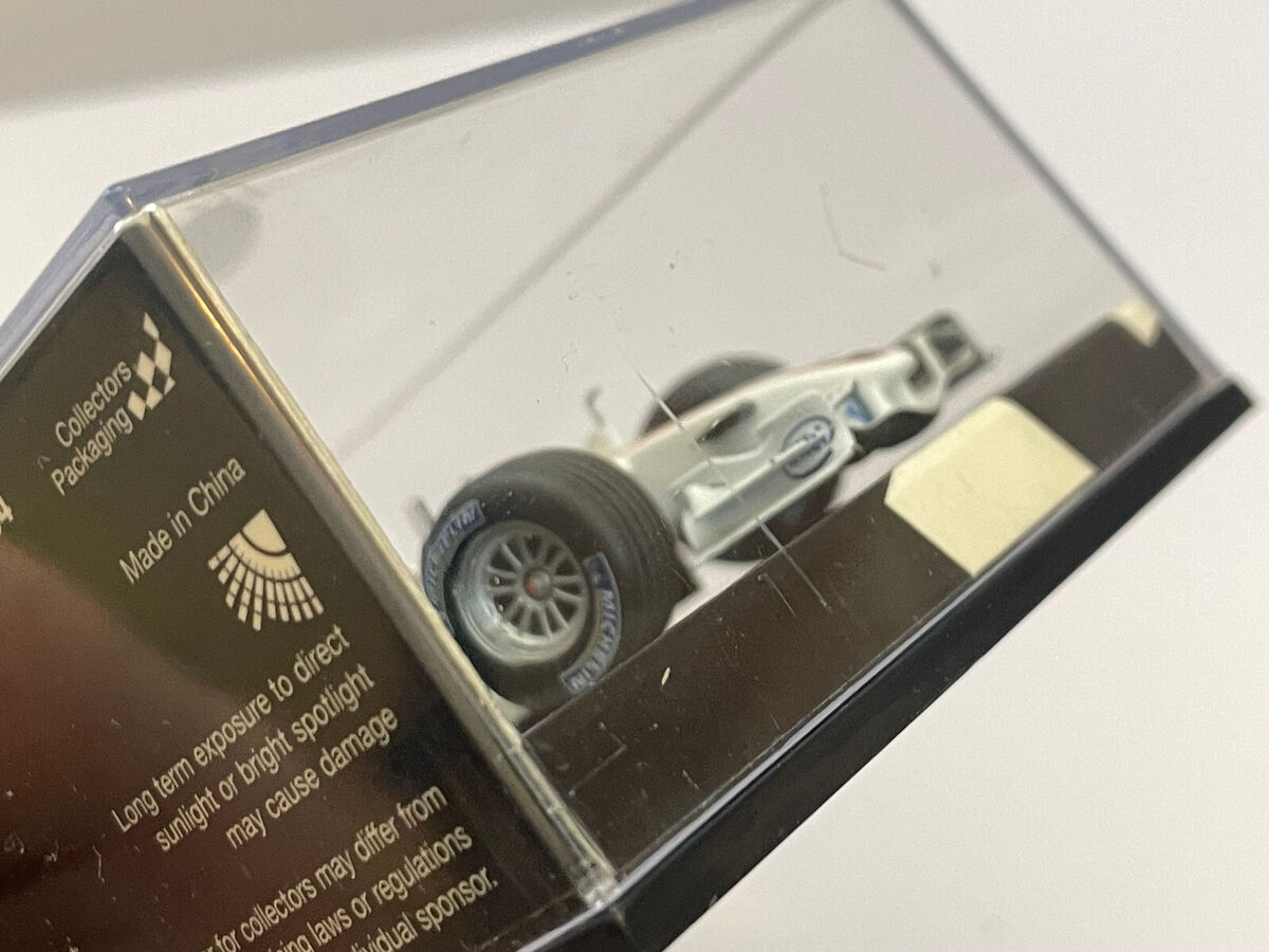 Minichamps 1:43 BMW Sauber F1.06 Sebastian Vettel Test Minichamps 1:43 BMW Sauber F1.06 Sebastian Vettel Test