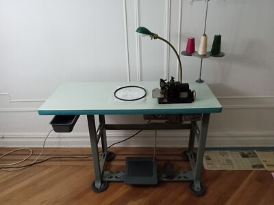 Sewing Machines - Merrow Sewing Machine Head