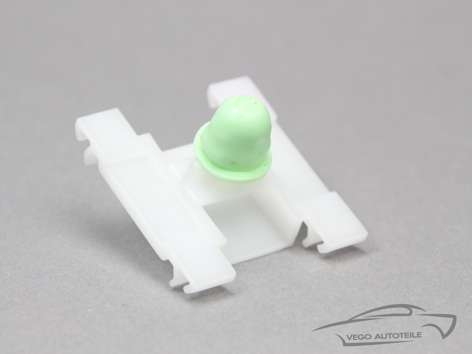 10x ZIERLEISTE STOßLEISTE BEFESTIGUNG CLIPS TÜLLE FÜR VW GOLF III ...