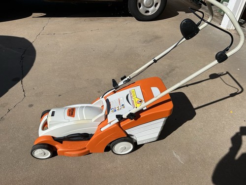 STIHL RMA 370 Battery Powered Push Mower Charger 2x Batteries AP300 ...