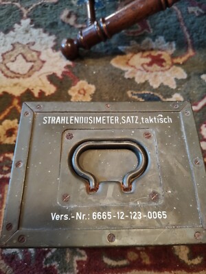 VINTAGE GERMAN MILITARY TACTICAL RADIATION DOSIMETER STRAHLENDOSIMETER ...