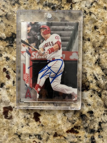 Topps Chrome 2019 Mike Trout Auto 🥶 | eBay