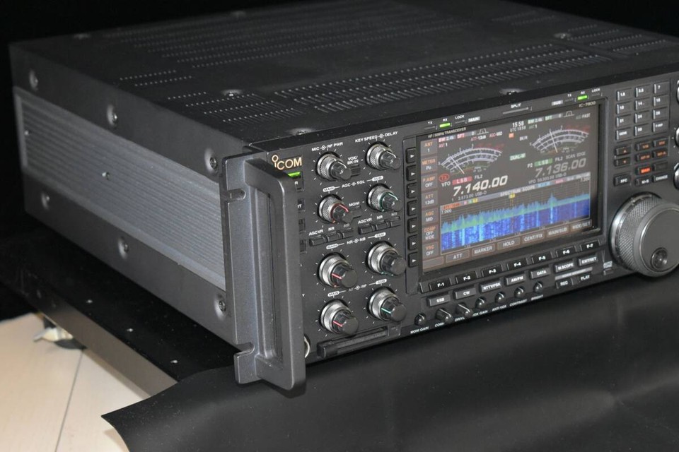 ICOM IC-7800 HF/50MHz 200W transceiver Amateur Ham Radio High-End Used ...