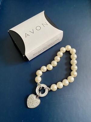 Avon Gloria Pearlesque Heart Charm Bracelet New | eBay