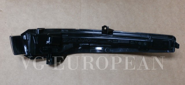 Mercedes Benz Genuine GLC-Class Right Door Mirror Turn Signal NEW ...