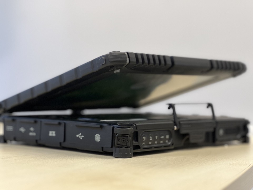 Getac V100 Rugged Toughbook Laptop 12.1" Core i7, 1TB SSD, Serial, Win ...