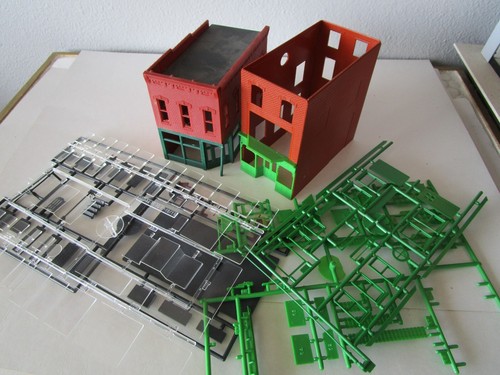Pair of HO 1/87 Scale Downtown City Building Kit / Built For Train ...