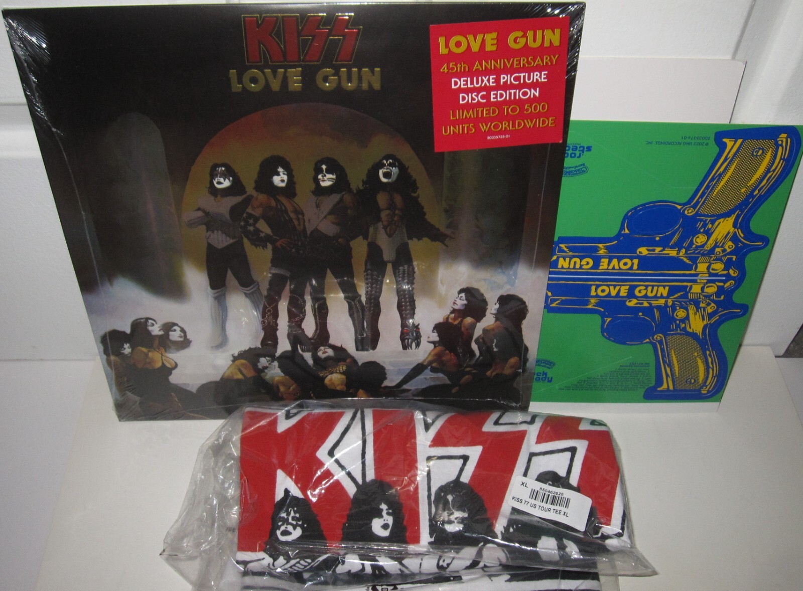 Kiss Love Gun Ads