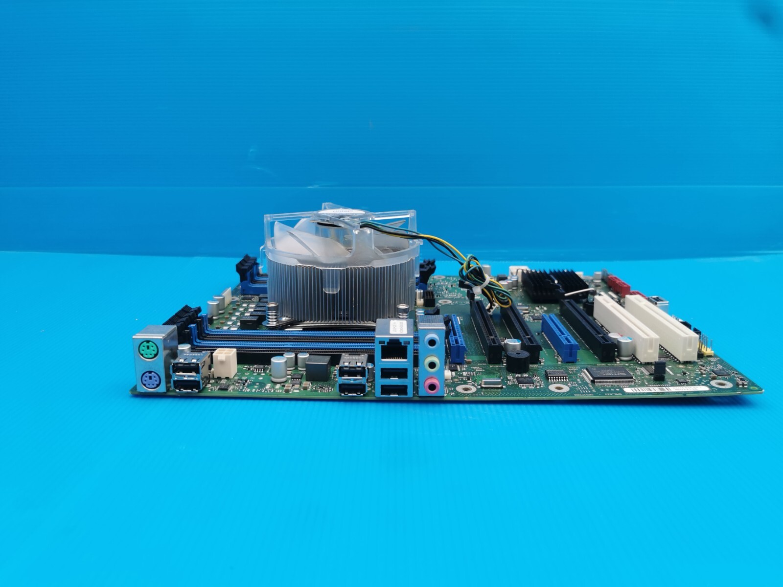 Fujitsu D3128-B25 GS 1 Intel C600 (prof. X79) Socket 2011 w/ Processor ...