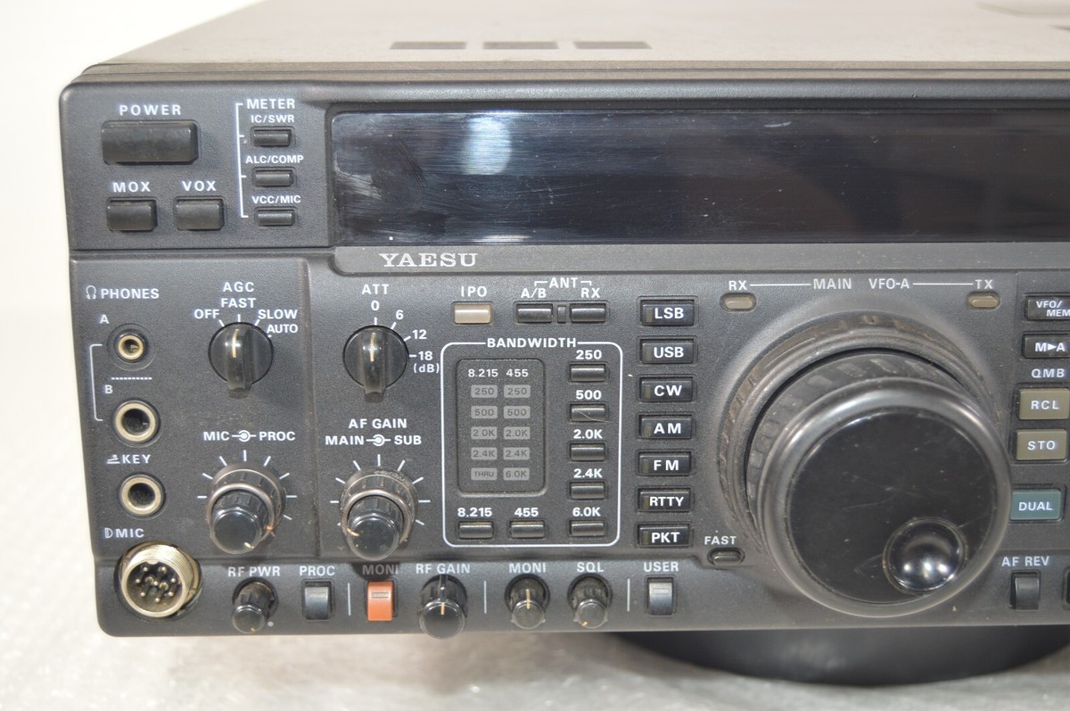 Yaesu FT-1000MP Enhanced Digital Signal Processing 100W HF Yaesu FT-1000MP Enhanced Digital Signal Processing 100W HF