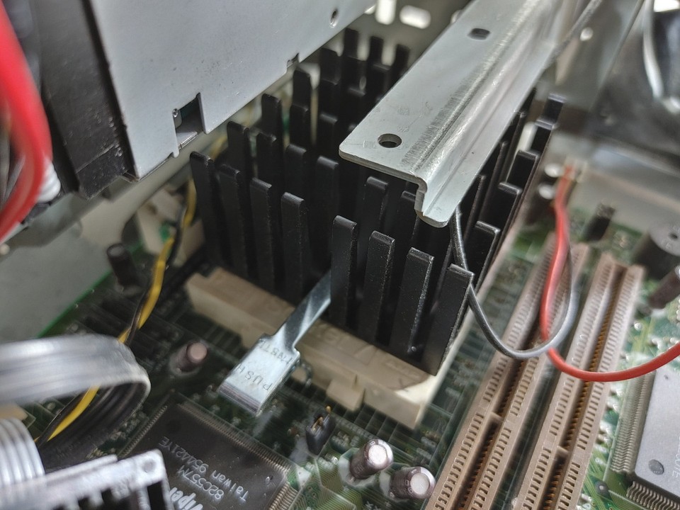 Vintage IBM Aptiva 2168-M71 Pentium 133 MHz 80 MB RAM Desktop Computer ...