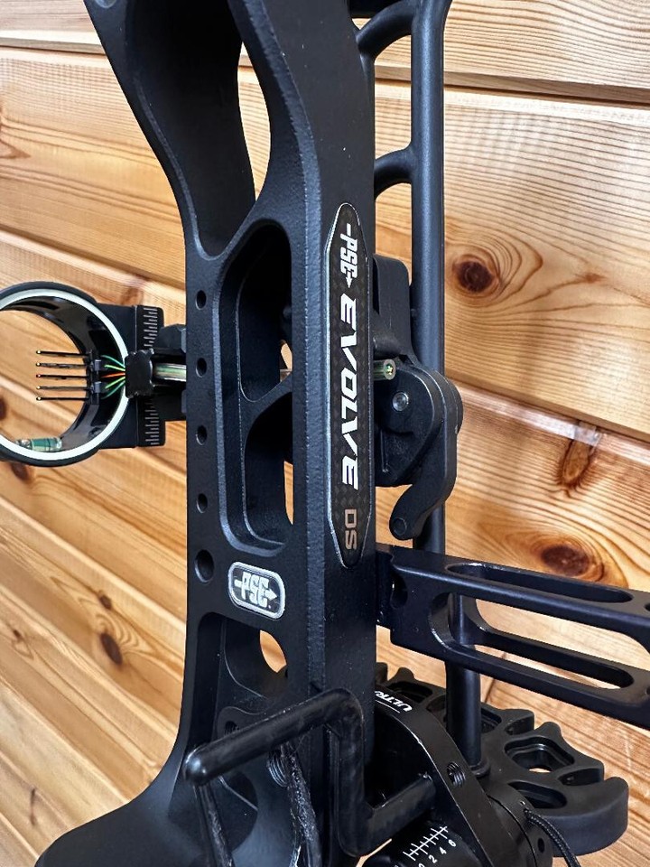 NEW 2024 PSE EVOLVE DS 33 EC2 Cam RH Black 70 Pounds QAD Drop Away Bow ...