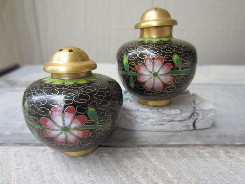 Vintage Chinese Enamel Cloisonne Brass SALT & PEPPER SHAKER SET Floral ...