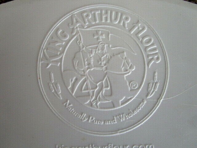 King Arthur Plastic Pizza Dough Trapezoid Scraper Flour Pastry Cake ...