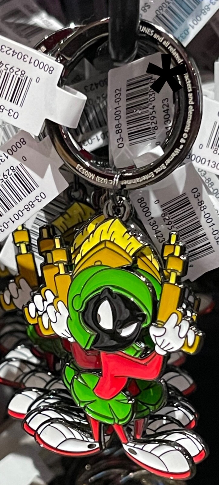Warner Bros Studio Tour Looney Tunes Marvin The Martian Enamel Keychain ...