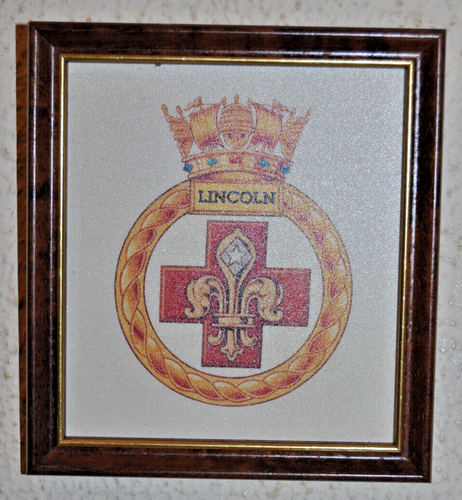 Small HMS Lincoln crest wall plaque RN Royal Navy (125 mm wide by 140 ...