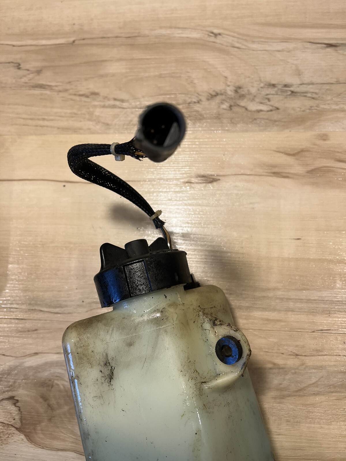 1996-2001 OMC Johnson Evinrude 25-35 hp 3 cylinder oil tank 0436033 | eBay