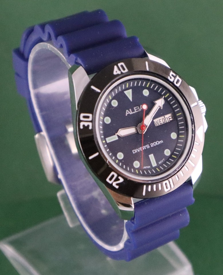 ALBA Diver Automatic Men Rotating Bezel Blue Dial Rubber Band Working ...