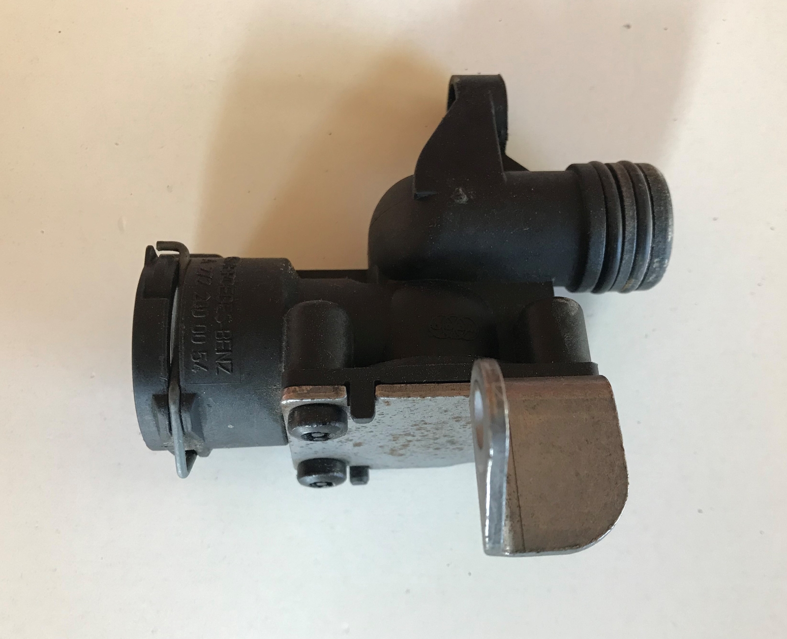 Anschließen Stutzen A2722000054 M272 M273 Mercedes W216 W212 W209 W207 ...