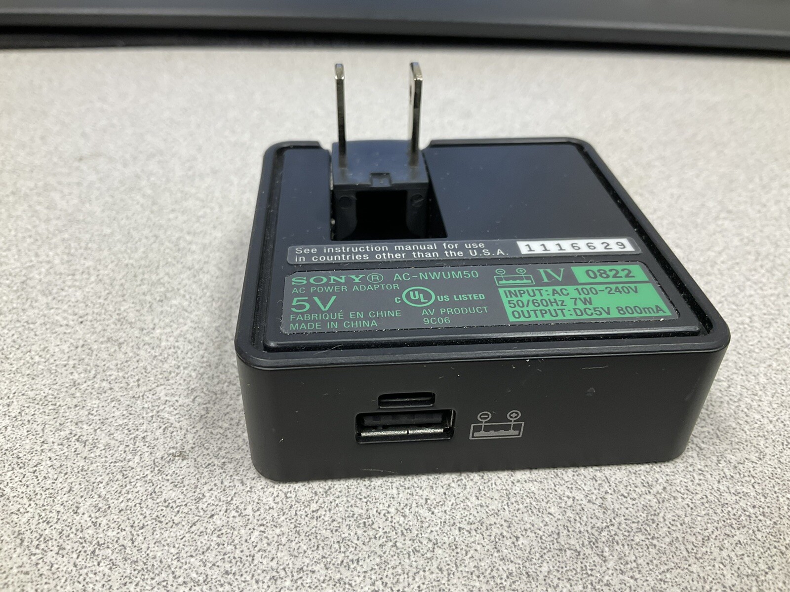 Sony AC-NWUM50 Walkman USB adapter | eBay