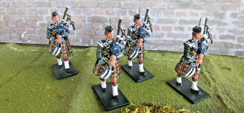 Britains Cameron Highlanders Piper 4 pc Set - 54mm Metal #48005- LNIB ...