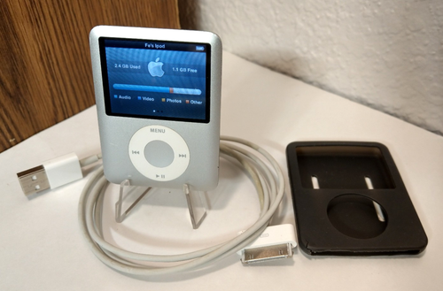 Apple iPod Nano 3rd Generation 4GB Silver A1236 | eBay