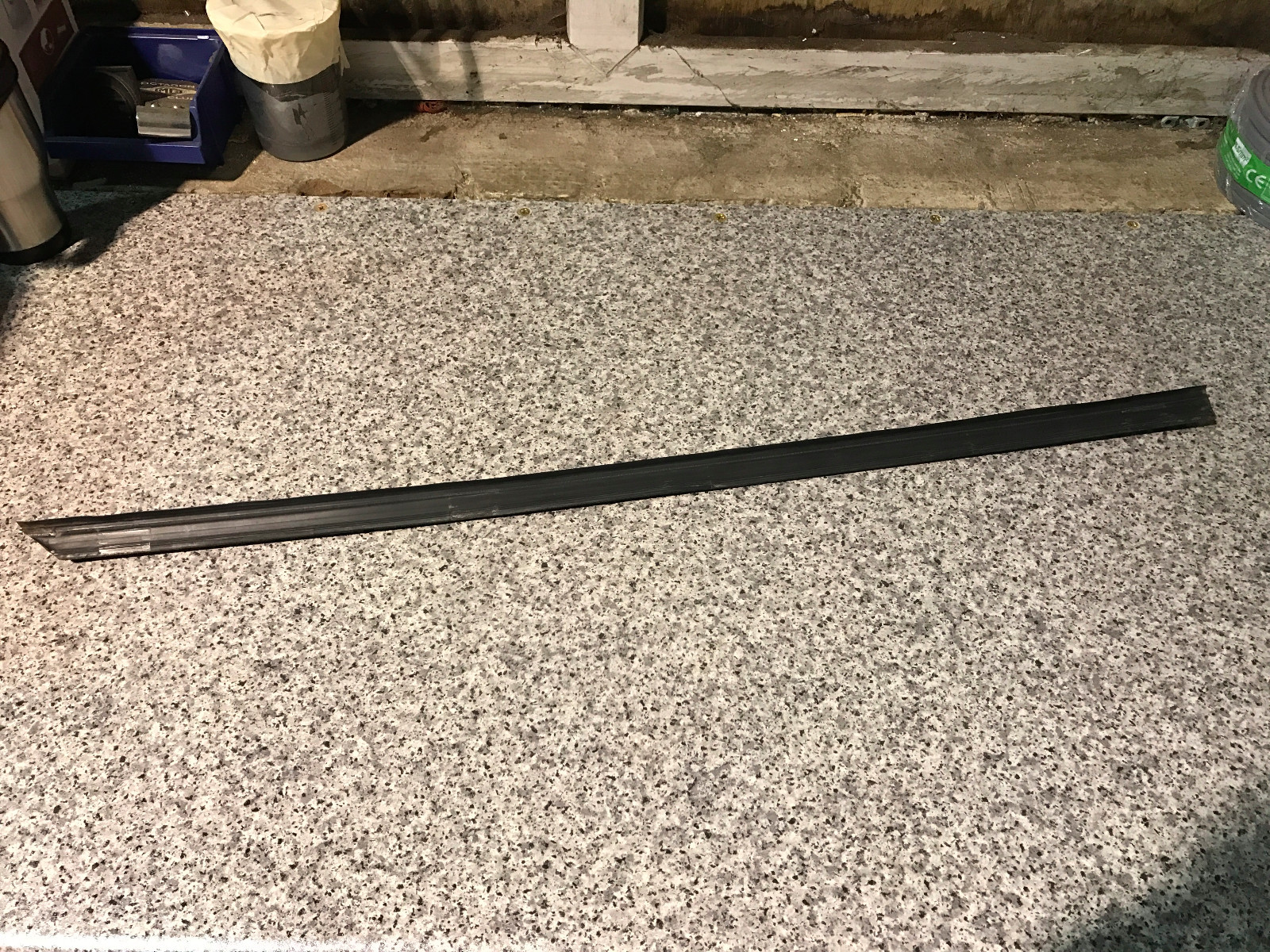 BMW E30 Touring (1982-1994) N/S Rear Left Door Inner Window Seal ...