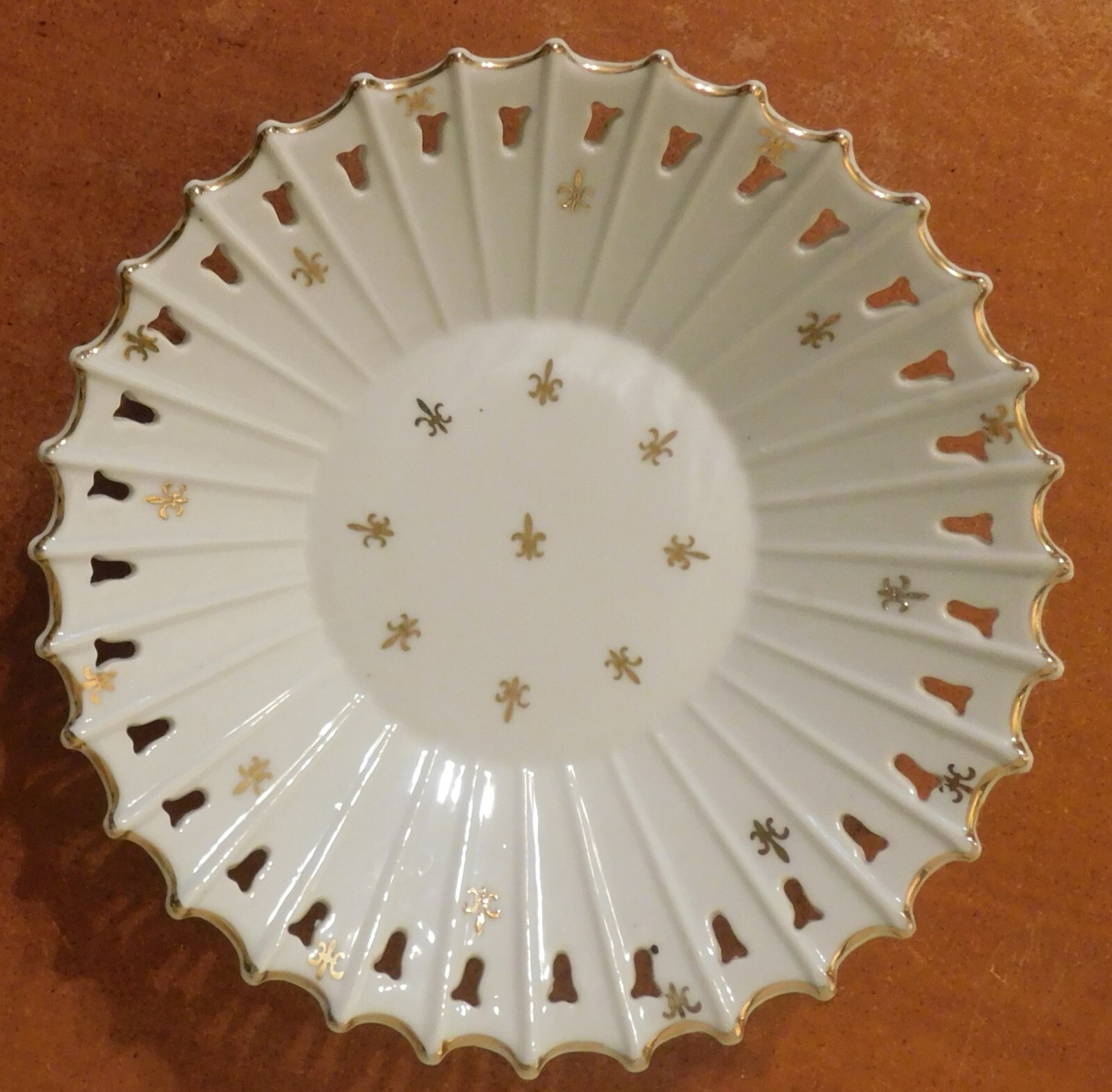 Vintage Lefton China #2356 Fleur de Lis Lattice Edge Cut-Outs Bowl Dish Gold | eBay