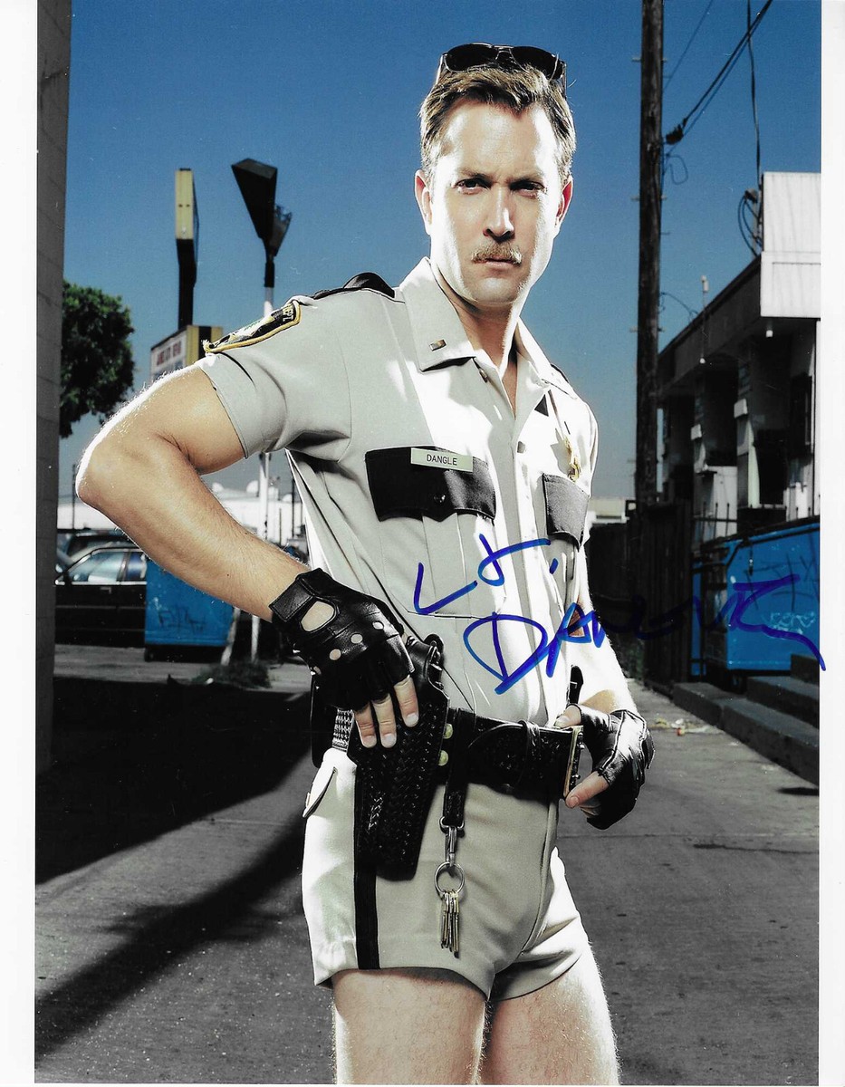 Thomas Lennon Dangle