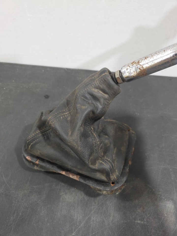 82-93 CHEVY S10 GMC S15 MANUAL SHIFTER SHIFT BOOT, MOUNT PLATE & STICK ...
