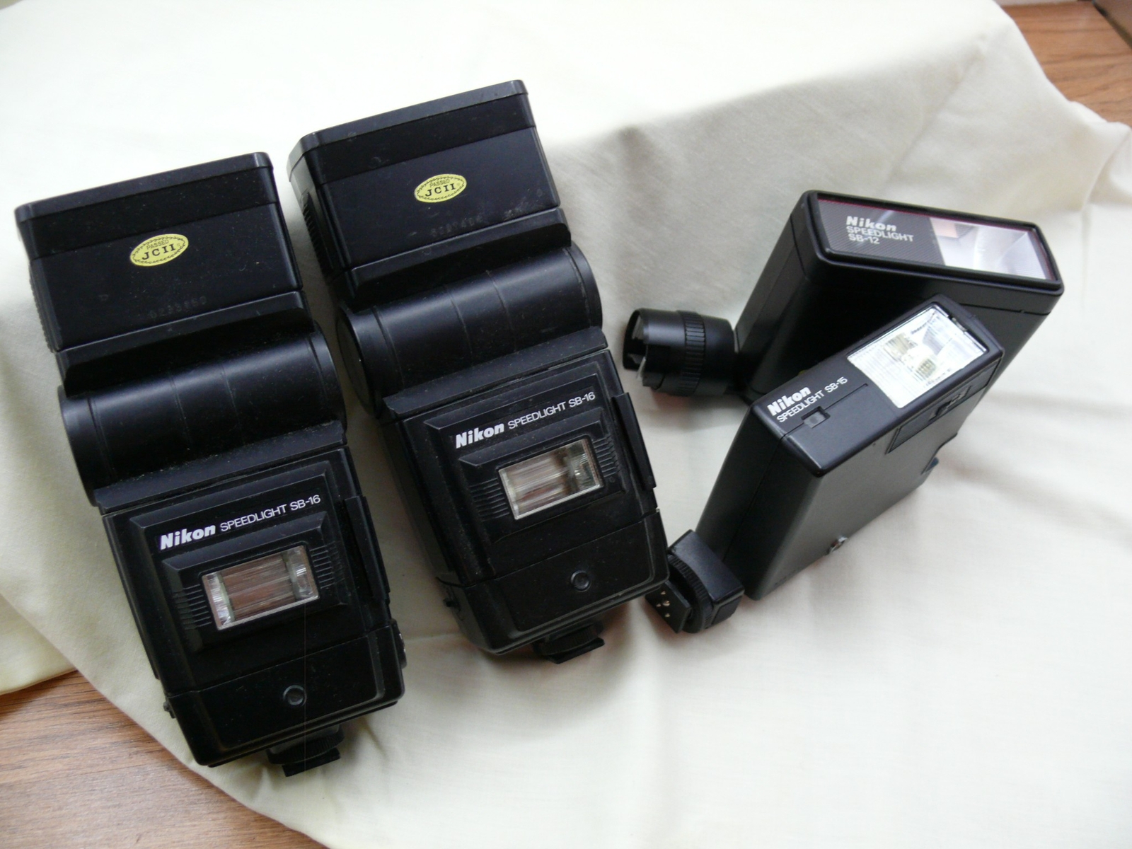 Nikon flash for parts. Lot of 4 broken flash units. SEE | eBay