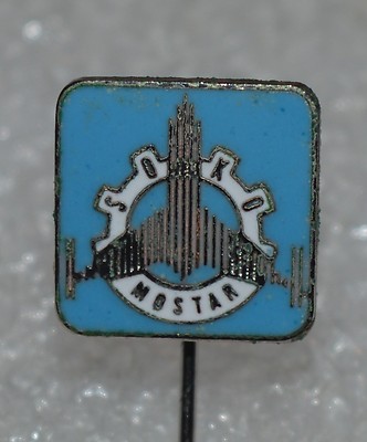 SOKO Mostar Yugoslav aircraft airplane manufacturer vtg pin badge | eBay