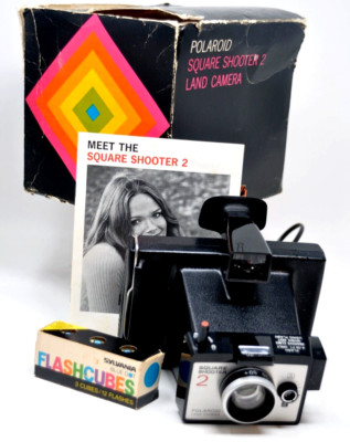 Vintage 1970s Polaroid Square Shooter 2 Land Camera Flash Cubes Manual ...