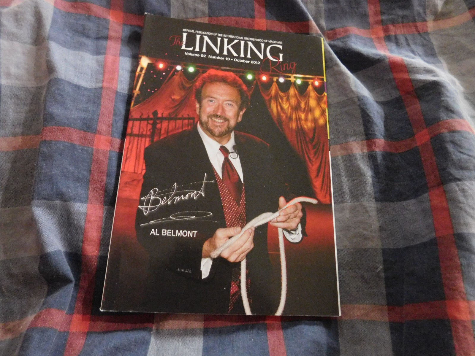 The Linking Ring Magic & Magician Magazine 2012 October | eBay