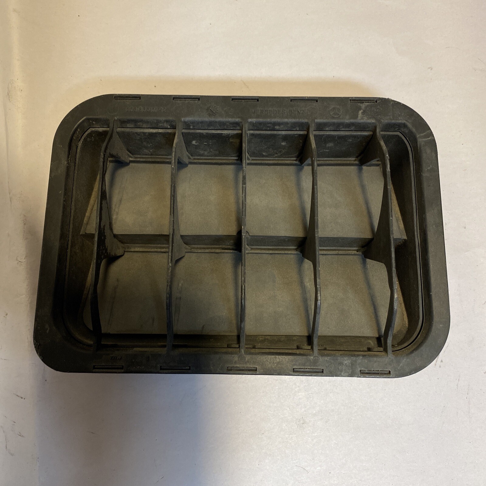 2005 Mercedes W203 C230 Kompressor Sedan Trunk Quarter Panel Vent ...